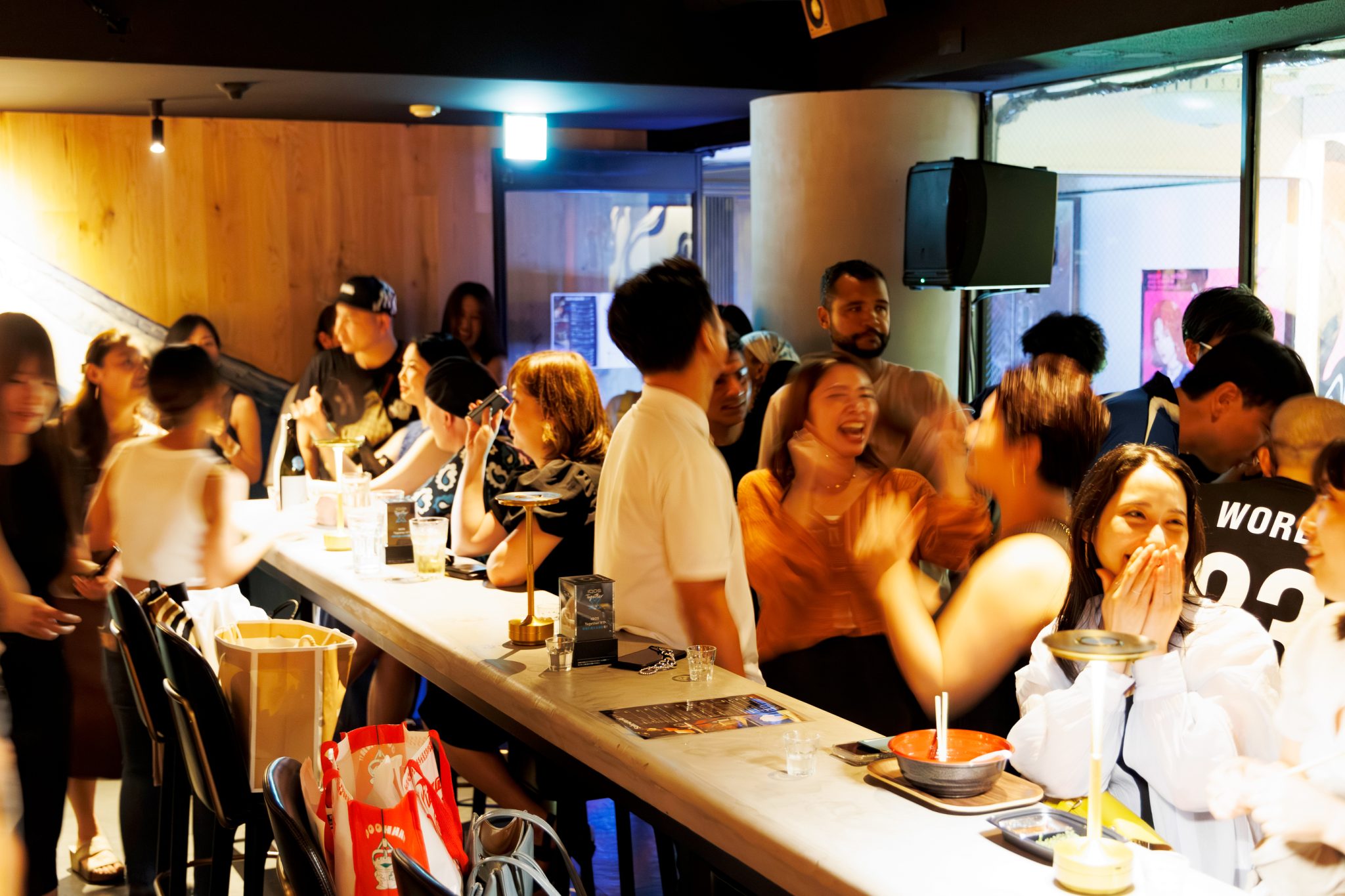 酒蔵がDJをして、自ら音をかけ楽しむ！[WORLD KYOTO]×[Sake World]がもたらす新たな日本酒ナイトに潜入 | Sake World